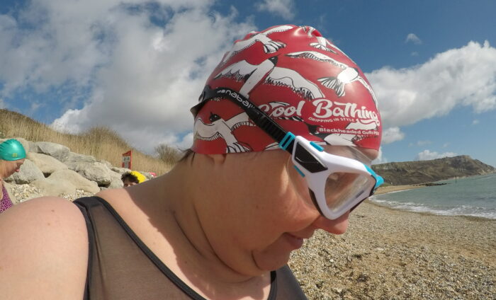 Cool Bathing to recycle swim hats