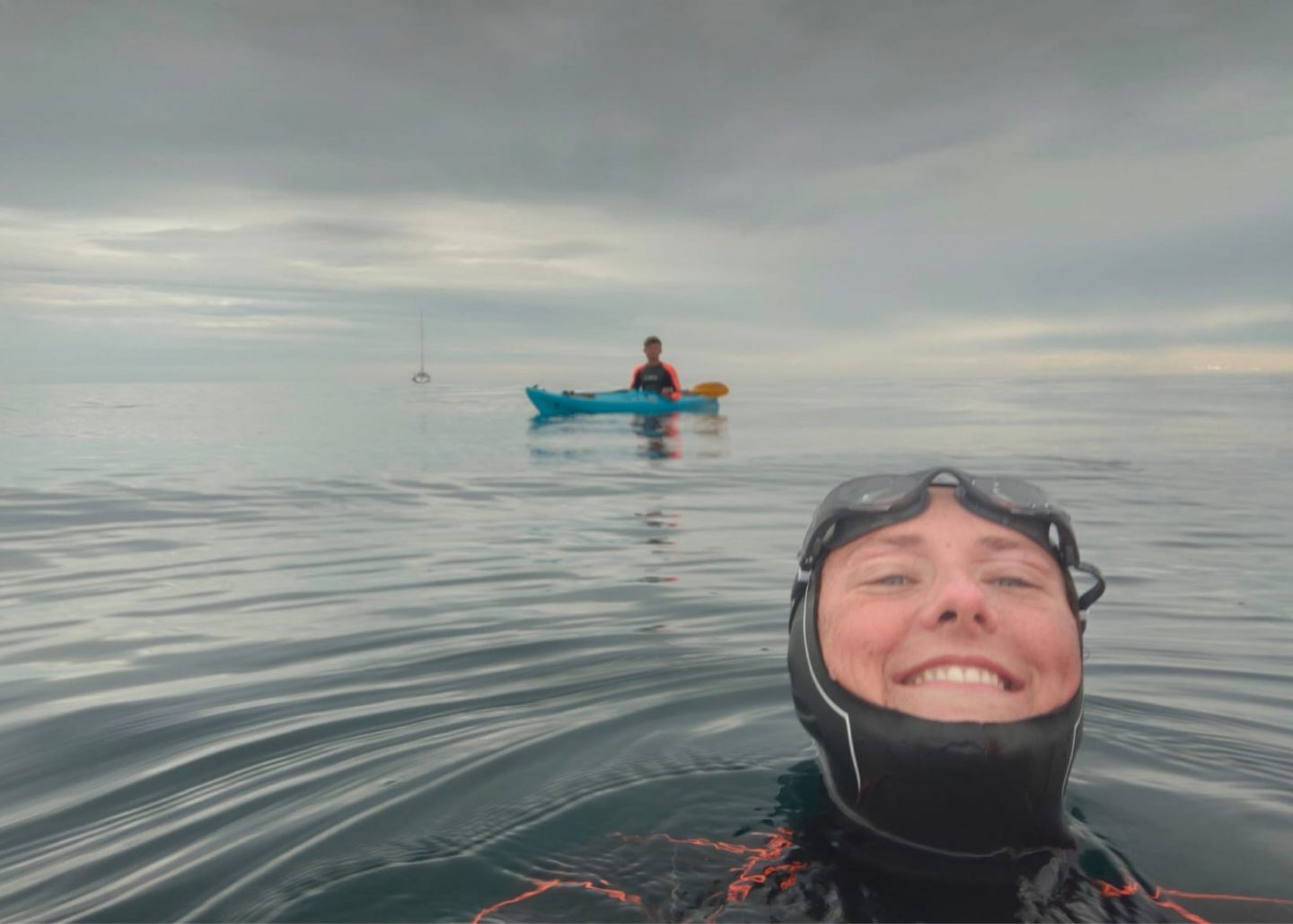 Solo female swimmer, Jasmine Harrison, on track to reach the Isle of ...
