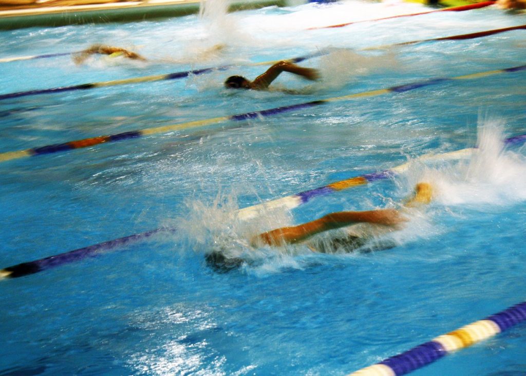 How do I stop myself swimming too fast? - Outdoor Swimmer Magazine