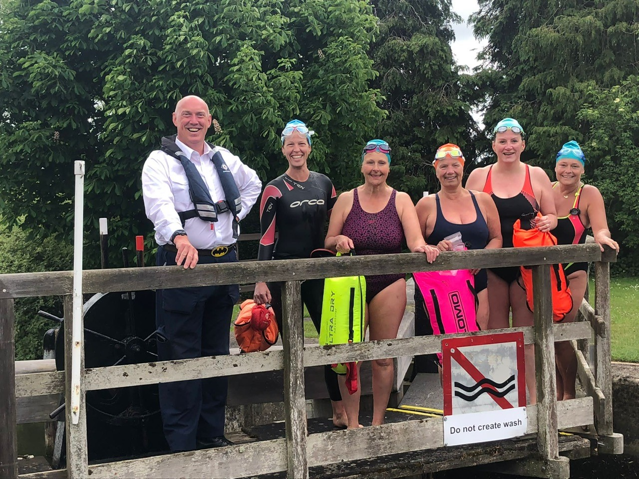 Henley Mermaids set to complete 100+ mile River Thames swim - Outdoor ...