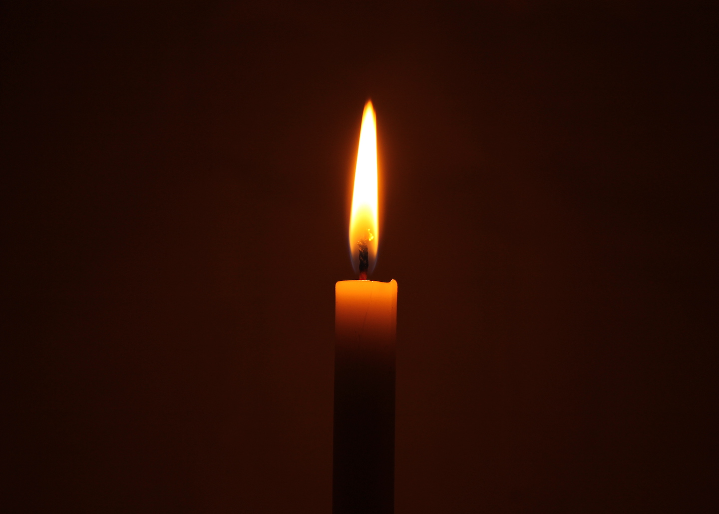 A guide to candlelight meditation - Outdoor Swimmer Magazine