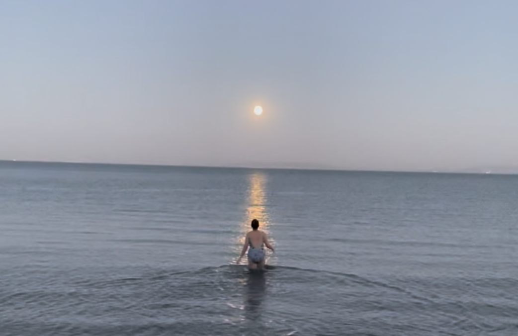A year of full moon swimming - Outdoor Swimmer Magazine