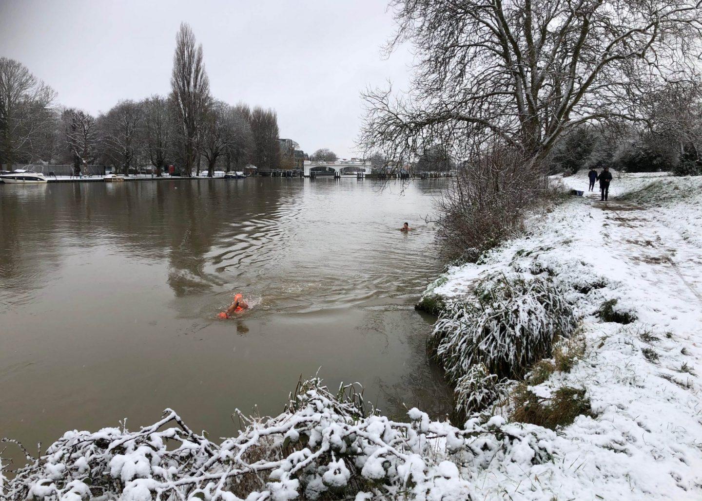 Watch our cold water swimming webinar - Outdoor Swimmer Magazine