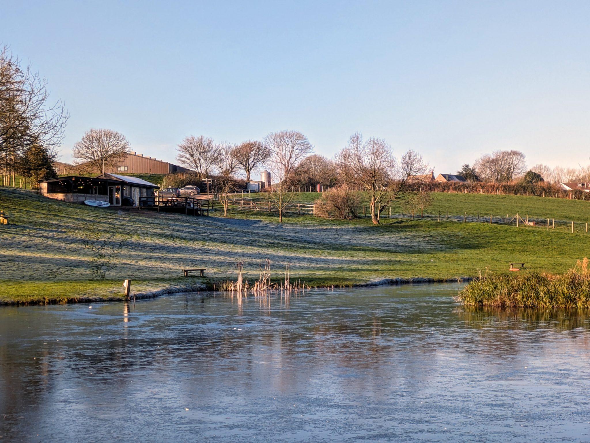 Swimming spot: Court Farm Lakes, Gloucestershire - Outdoor Swimmer Magazine
