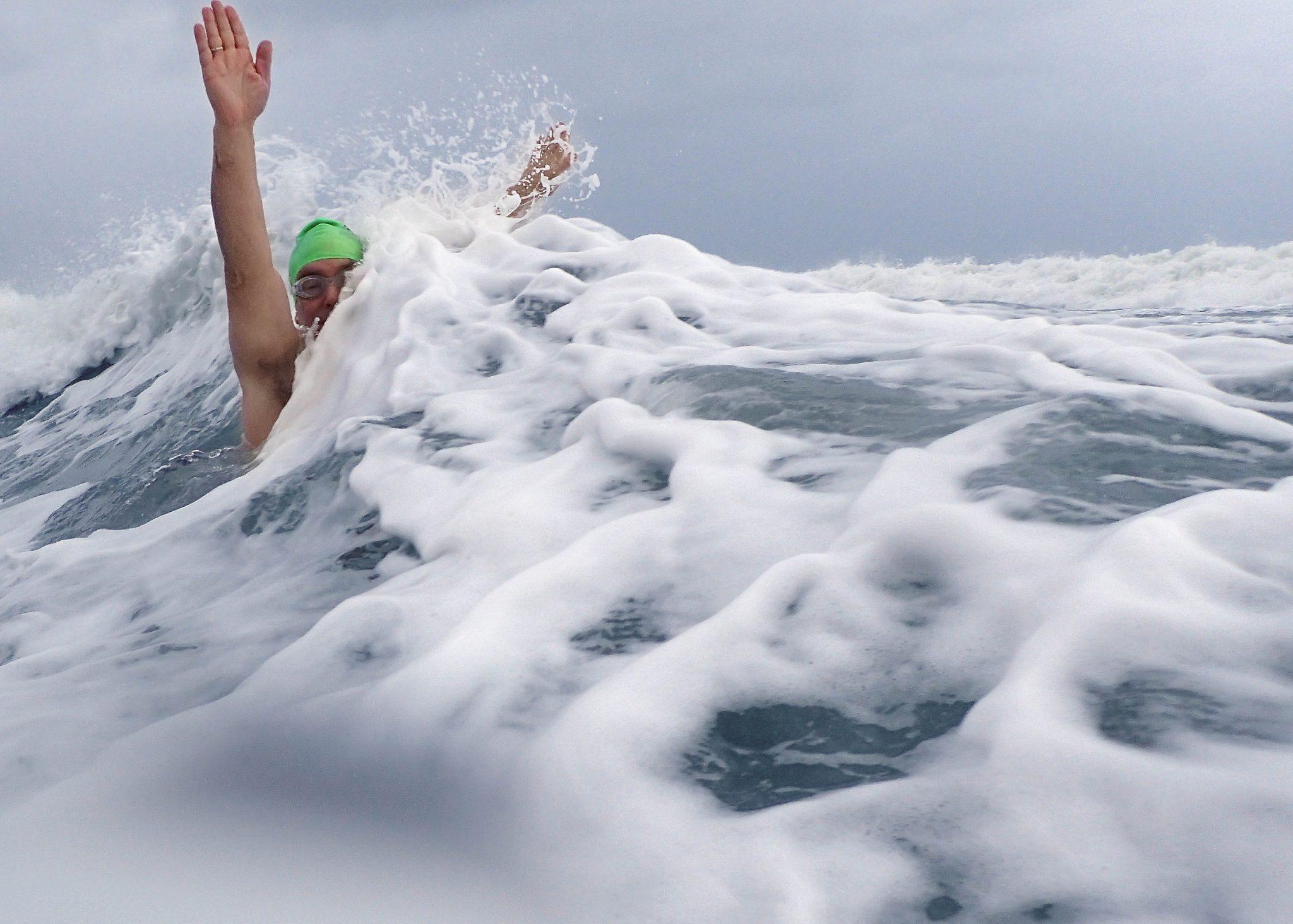 What are sneaker waves? - Outdoor Swimmer Magazine