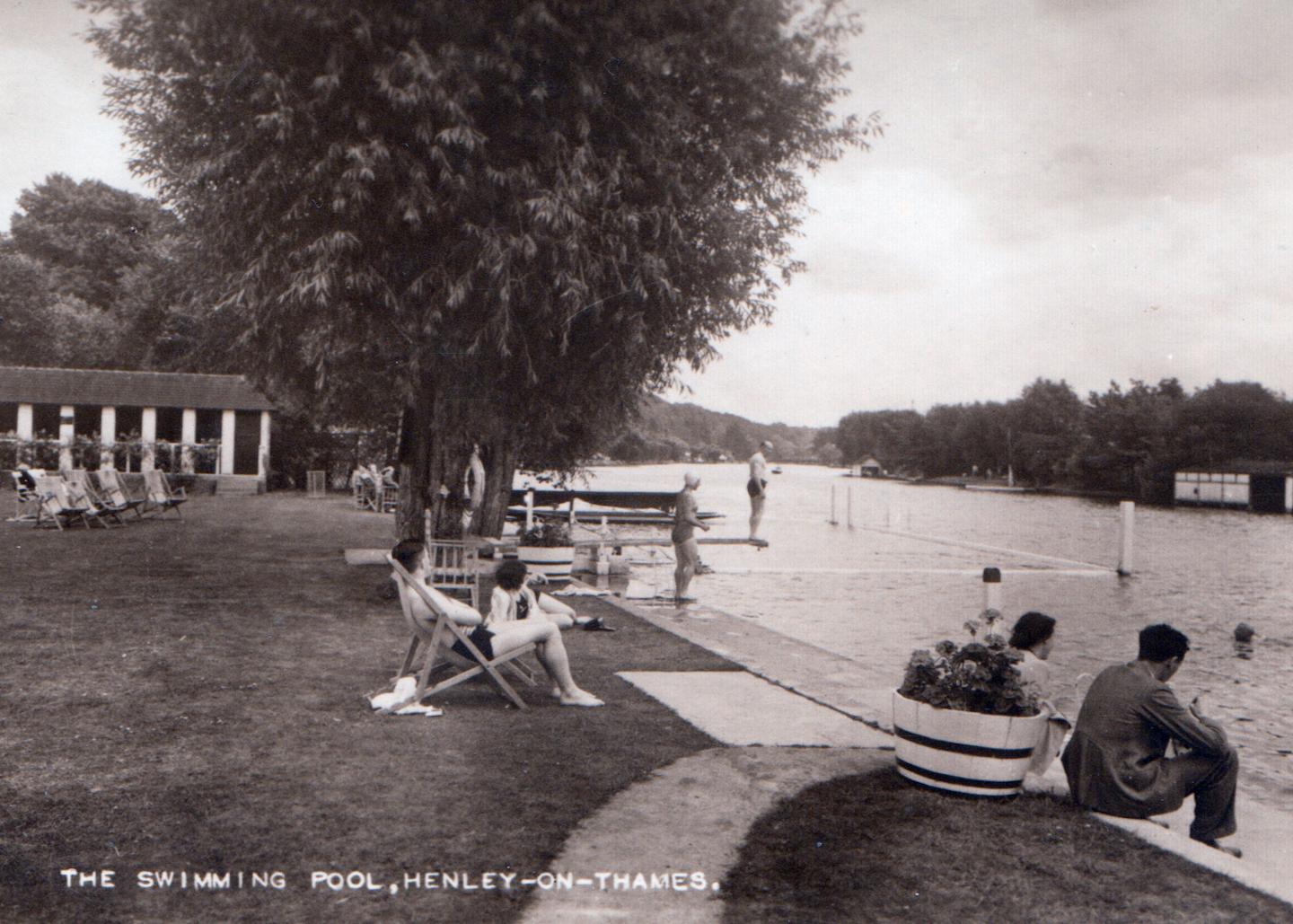 Swimming in the Thames: a fascinating history - Outdoor Swimmer Magazine