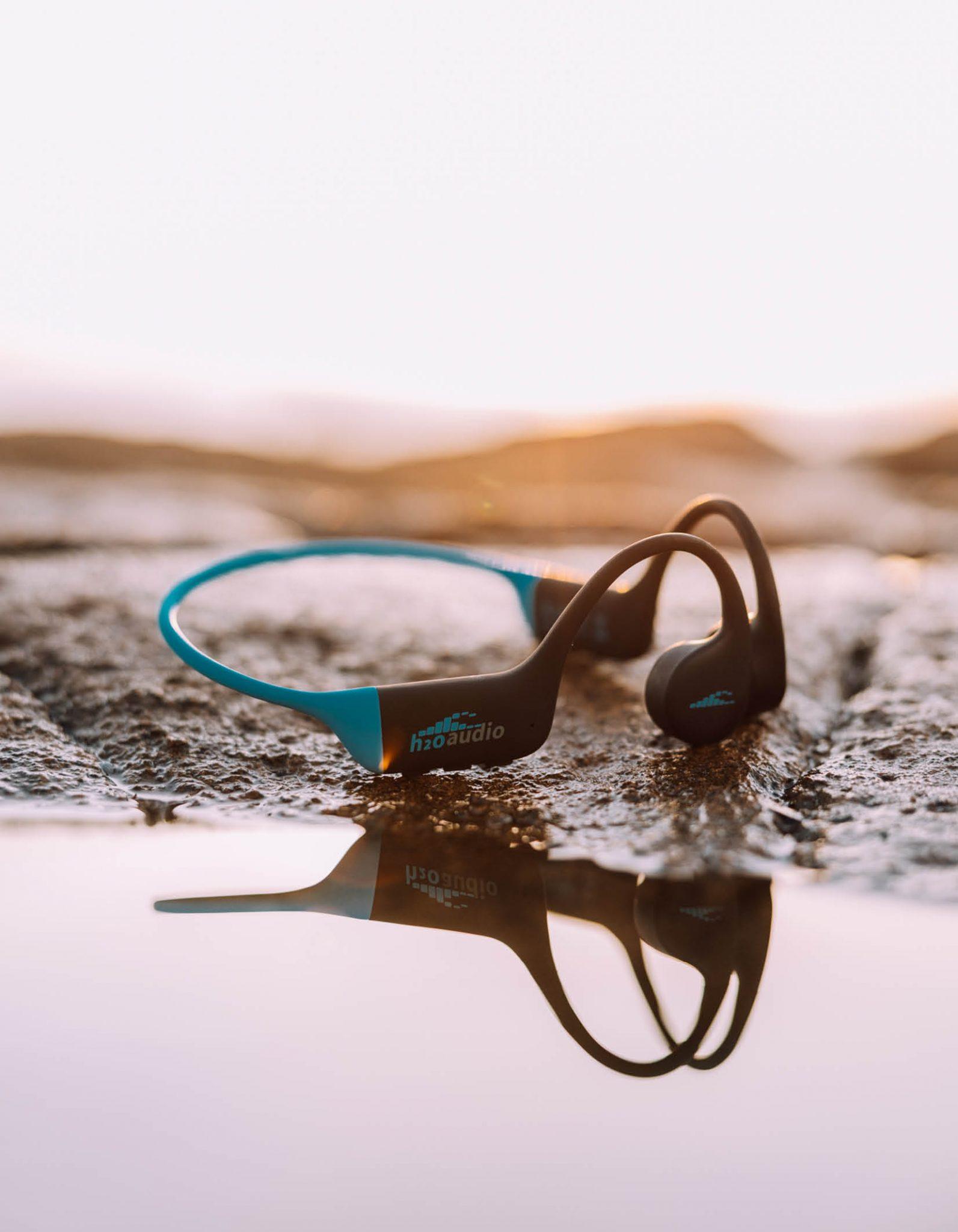 Waterproof headphones for swimmers - Outdoor Swimmer Magazine