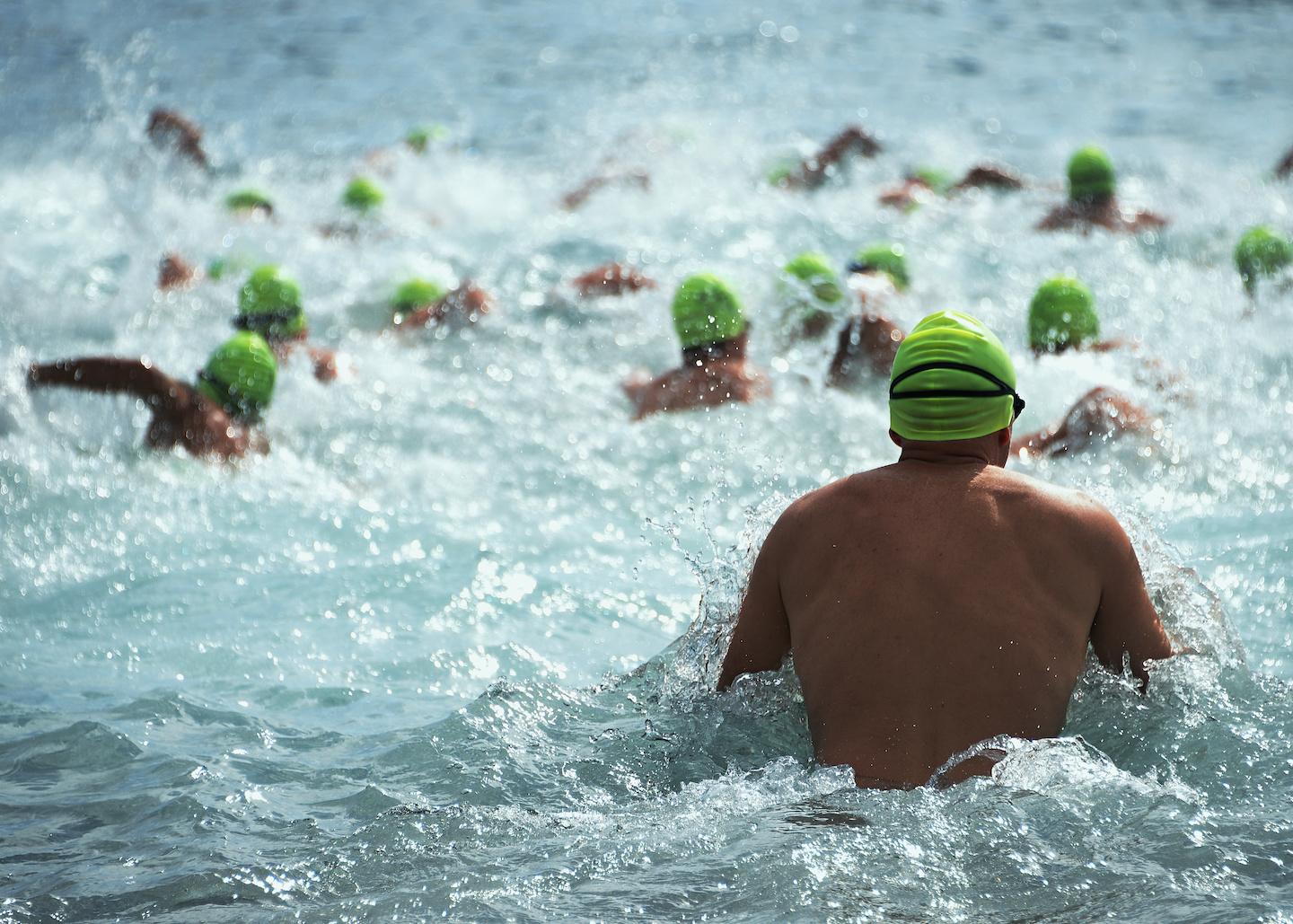 Learn to sprint on an endurance swim - Outdoor Swimmer Magazine